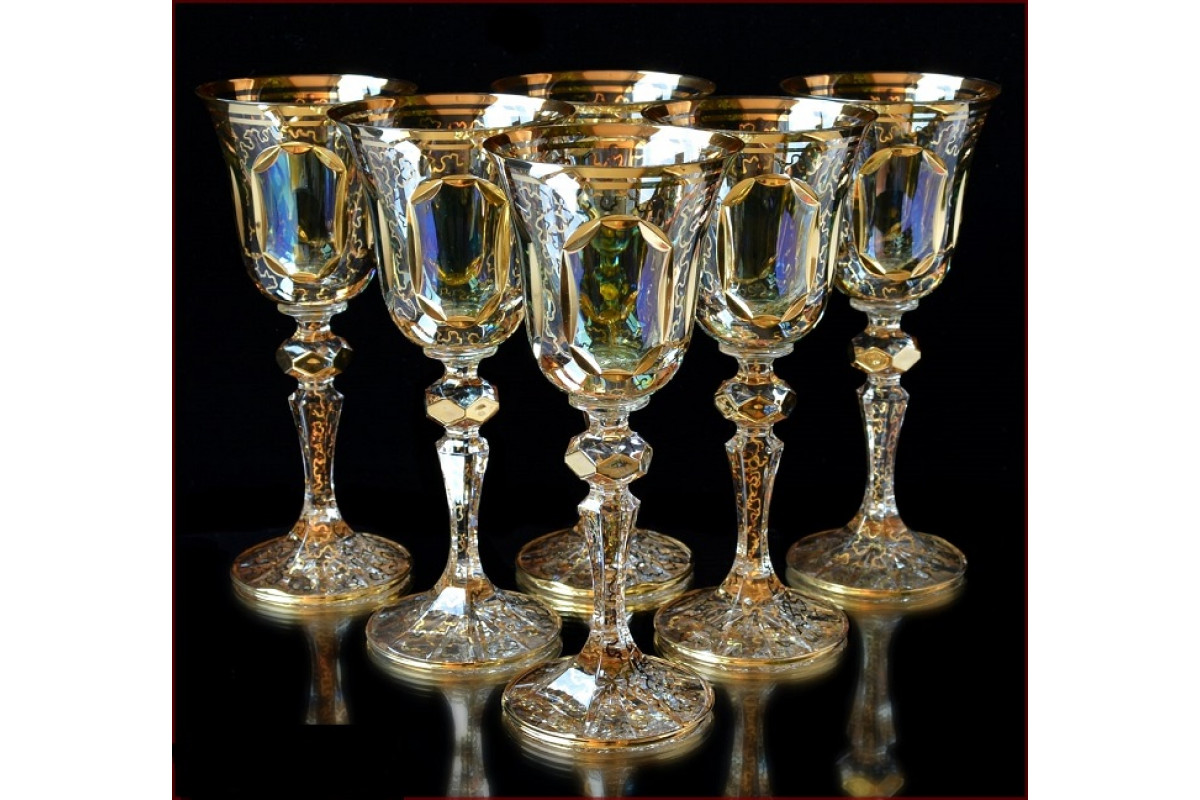 How is Bohemian glass made?